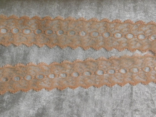 Feather Edge Eyelet Lace Per Meter 38mm Apricot | Thread 'n' Butter ...
